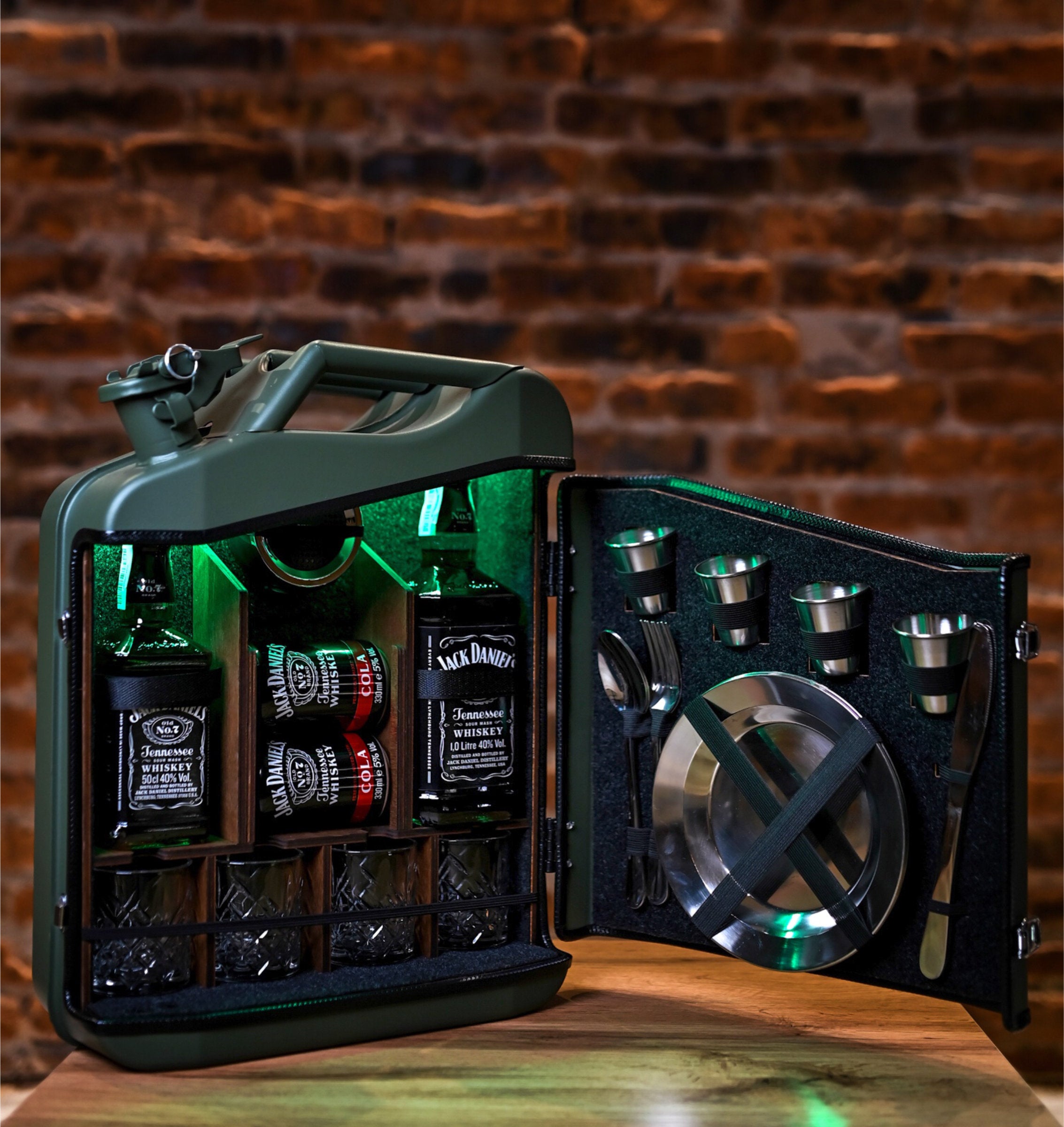 Green matte Jerrycan Mini Bar 20L with a set of dishes for 4 persons ...